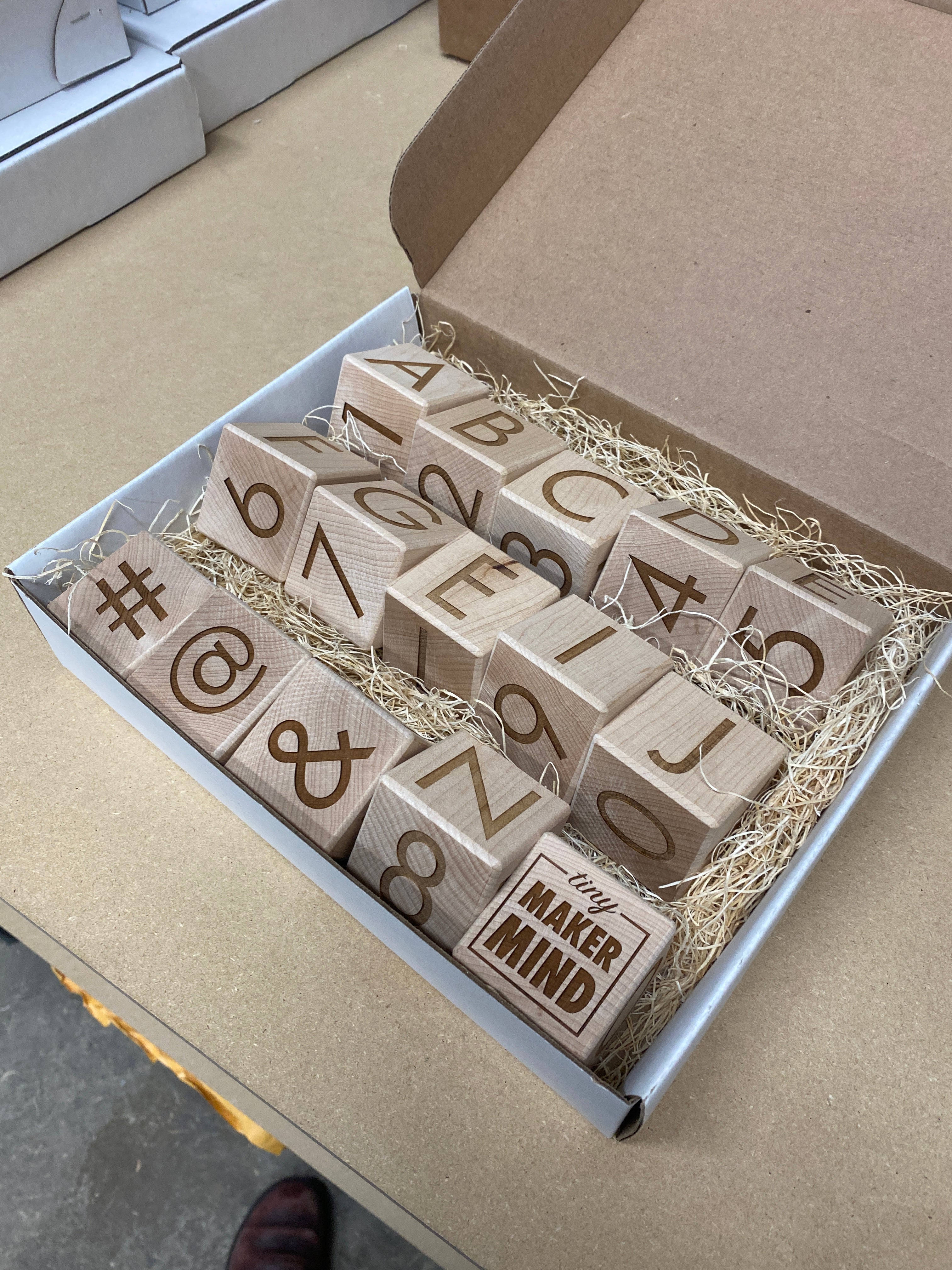 Modern Set of 15 Blocks – Maker Mind Toys